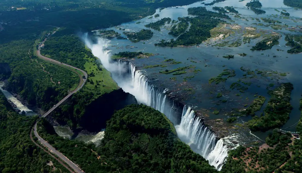 Cascada Victoria, comoara naturală din Africa