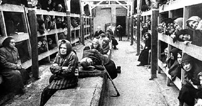 Viața ca un iad: Imagini din lagărele de concentrare naziste