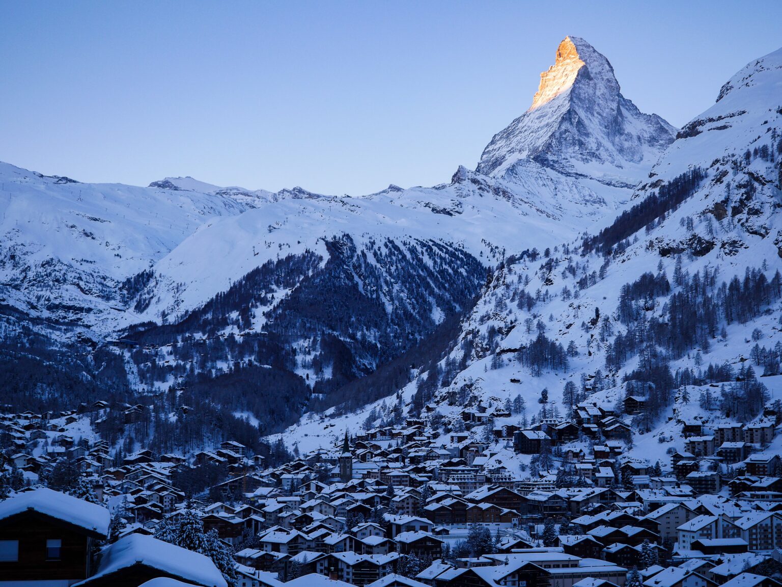 Cum a reușit Elveția să-și păstreze neutralitatea timp de mai mult de ...